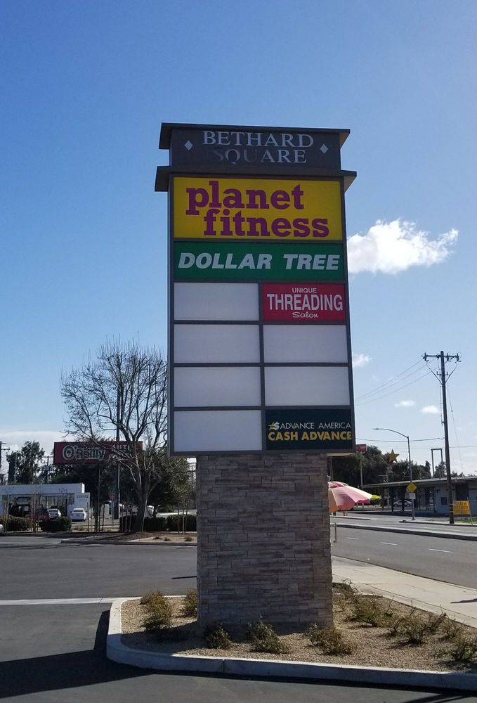 BETHARD SQUARE SHOPPING CENTER - 313 Olive Ave, Madera, California ...