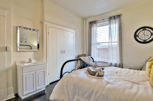 THE WESTLYN - Updated September 2025 - 22 Photos - 118 West St, Reno ...