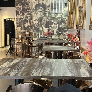 PRETTY GIRLS COOK - Updated July 2025 - 285 Photos & 223 Reviews - 1016 ...