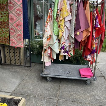HANA JAPANESE MARKET - Updated September 2025 - 232 Photos & 389 ...