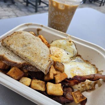 BIRDHOUSE COFFEE - Updated July 2025 - 291 Photos & 140 Reviews - 765 ...