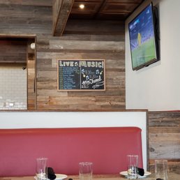 RED’S TABLE - Updated November 2024 - 416 Photos & 716 Reviews - 11150 ...