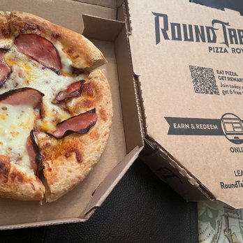 ROUND TABLE PIZZA - 53 Photos & 100 Reviews - 16122-101 Goldenwest St ...