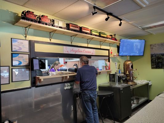 ANGELINA’S - Updated January 2026 - 127 Photos & 11 Reviews - 610 N ...