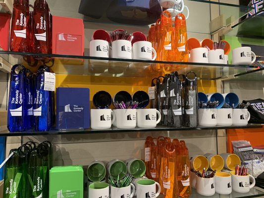 KENNEDY CENTER GIFT SHOP - Updated December 2025 - 23 Photos - 2700 F ...