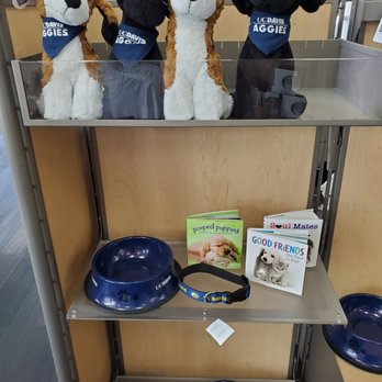 UC DAVIS STORES | DOWNTOWN - Updated December 2025 - 36 Photos & 16 ...