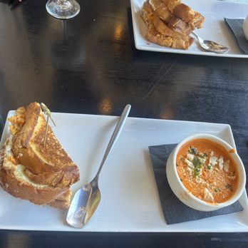 CHELSEA CORNER - 670 Photos & 531 Reviews - 4830 Mckinney Ave, Dallas ...