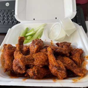BANDIDO WING HOUSE - Updated April 2025 - 43 Photos & 29 Reviews - 371 ...