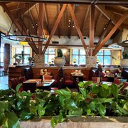 CEDAR CREEK INN - 859 Photos & 877 Reviews - 20 Pointe Dr, Brea, CA ...