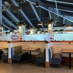 POUNDERS RESTAURANT - Updated October 2025 - 1047 Photos & 776 Reviews ...