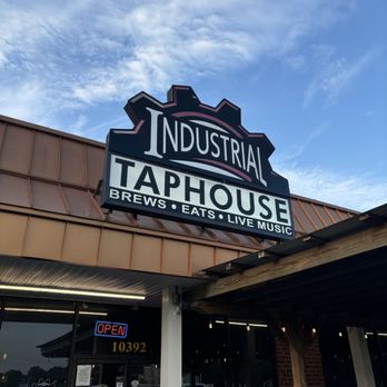 INDUSTRIAL TAPHOUSE - Updated December 2024 - 293 Photos & 341 Reviews ...
