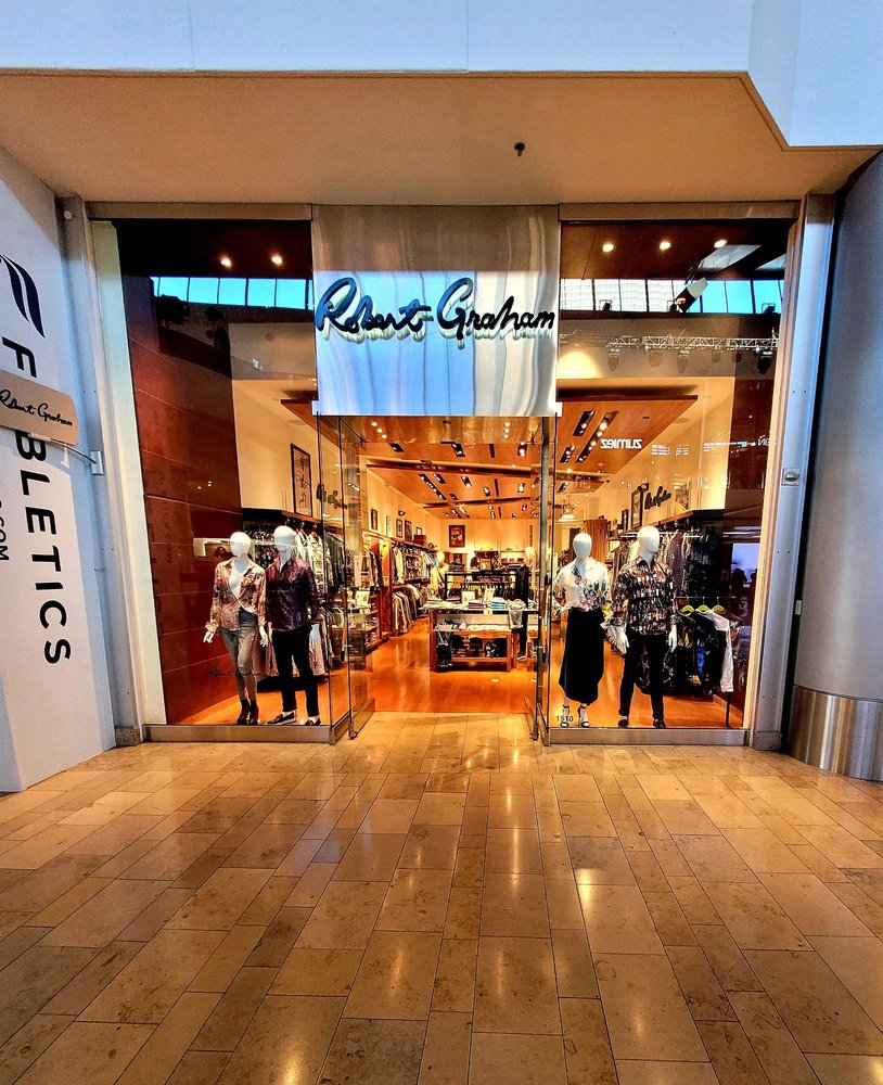 ROBERT GRAHAM - 20 Photos - 3200 Las Vegas Blvd S, Las Vegas, Nevada ...