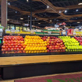 DAVE’S MARKETPLACE - Updated January 2026 - 44 Photos & 55 Reviews - 18 ...