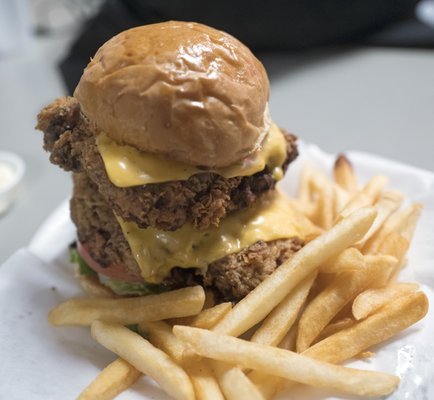 LEBOWSKI’S GRILL - 427 Photos & 376 Reviews - 8909 Burnet Rd, Austin ...