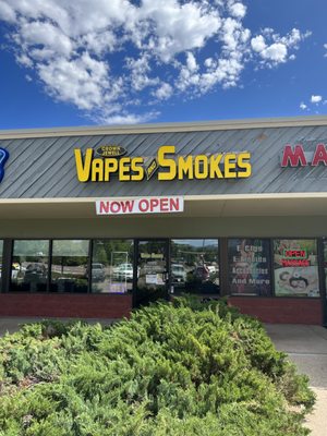 CROWN JEWELL VAPES AND SMOKES - Updated October 2025 - 10815 W Jewell ...