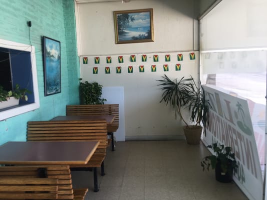 LIZ INTERNATIONAL ROTI HOUSE - Updated December 2025 - 66 Photos & 69 ...