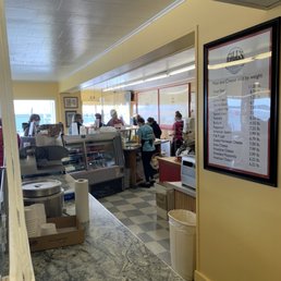 GILL’S DELICATESSEN - Updated January 2026 - 37 Photos & 127 Reviews ...