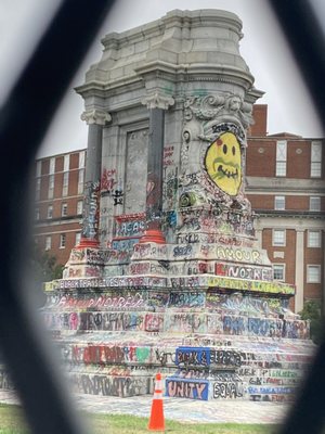 MONUMENT AVENUE - Updated October 2024 - 70 Photos & 20 Reviews - 3321 ...