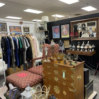 ENCINITAS ANTIQUE MALL - Updated December 2025 - 109 Photos & 12 ...