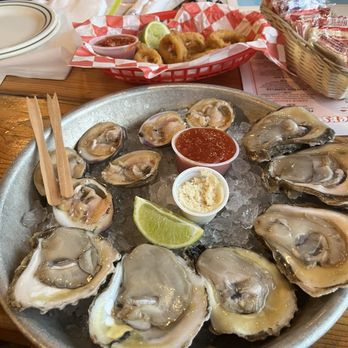 HALF SHELL RAW BAR - Updated December 2024 - 1290 Photos & 1027 Reviews ...