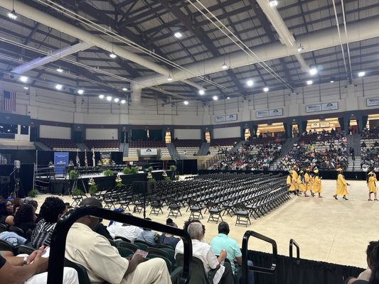 SHOW PLACE ARENA - Updated September 2025 - 14 Photos - 14900 ...