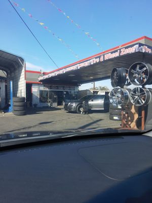 TIRE & WHEEL ZONE - 179 Photos & 170 Reviews - 641 E Charter Way ...