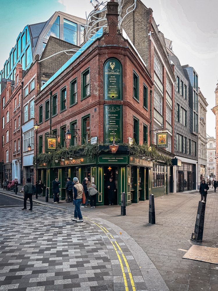 DEVONSHIRE ARMS - Updated January 2026 - 66 Photos & 21 Reviews - 17 ...