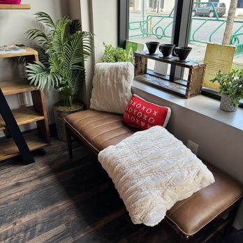 THREE SISTERS COFFEE & TEA - Updated November 2024 - 192 Photos & 193 ...