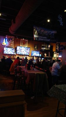 DANNY Z’S PUB AND GRUB - Updated December 2025 - 13 Photos & 74 Reviews ...