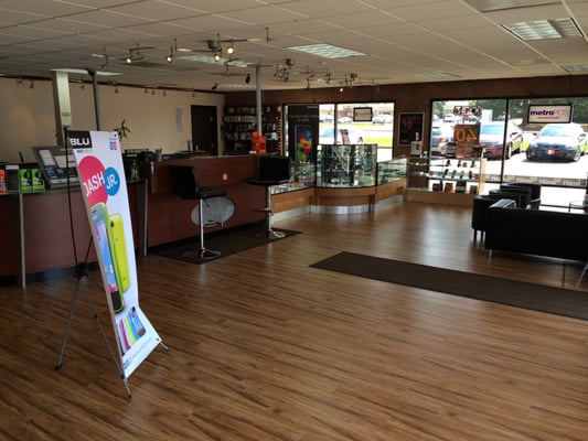 PHONE STORE DENVER - Updated May 2026 - 20 Reviews - 3095 S Peoria St ...