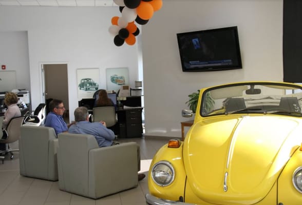 QUIRK VOLKSWAGEN MANCHESTER - Updated December 2025 - 29 Photos & 52 ...