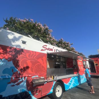 SAM’S CHOWDERMOBILE - Updated January 2026 - 259 Photos & 170 Reviews ...