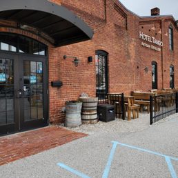 HOTEL TANGO - Updated July 2025 - 1247 Photos & 577 Reviews - 702 ...