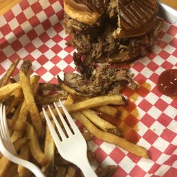 ZZQ SMOKEHOUSE - Updated July 2025 - 270 Photos & 337 Reviews - 3390 ...