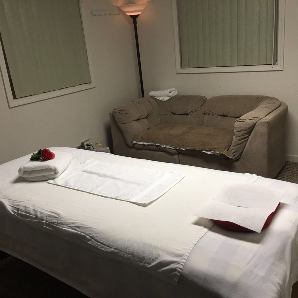 RED APPLE MASSAGE - Updated December 2025 - 1080 W Fireweed Ln ...