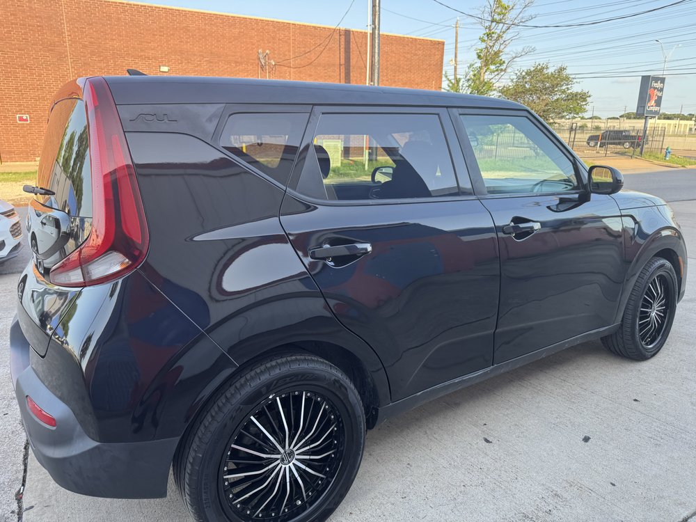 H-TOWN COLLISION - Updated January 2026 - 45 Photos - 3922 Arc St ...