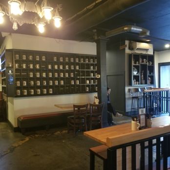 BERLINER PUB - Updated January 2026 - 777 Photos & 767 Reviews - 221 ...