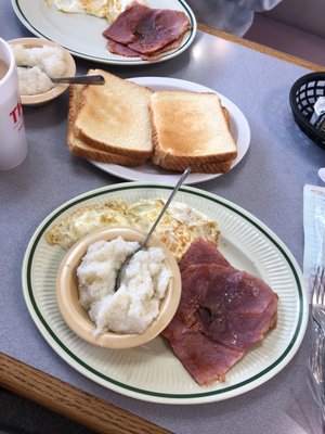 THEO’S FAMILY RESTAURANT - Updated September 2025 - 15 Photos & 47 ...