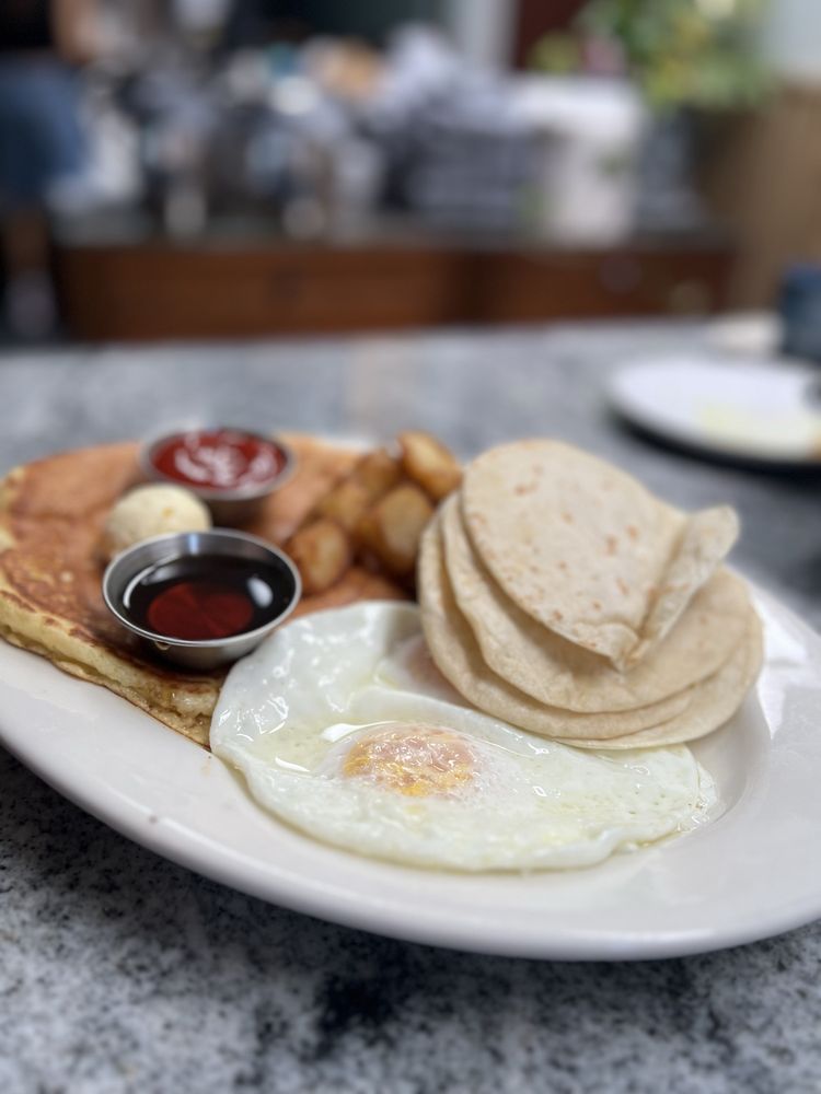 OTRO CAFE - Updated December 2025 - 1245 Photos & 1306 Reviews - 6035 N ...