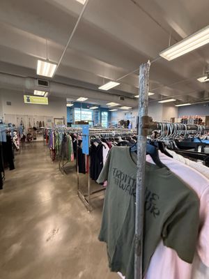 GOODWILL HAWAII - Updated October 2025 - 81 Photos & 53 Reviews - 2140 ...