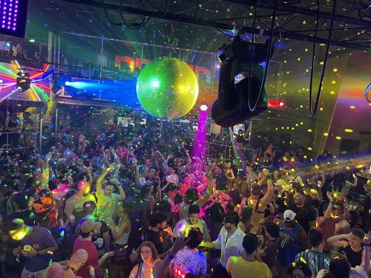 ANGLES - Updated January 2026 - 13 Reviews - 2117 NW 39th St, Oklahoma ...