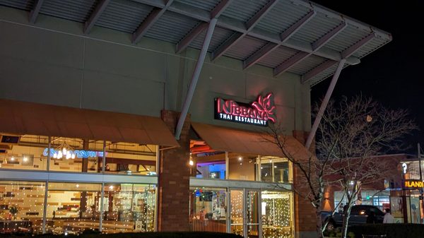 THE LANDING - Updated June 2024 - 61 Photos & 86 Reviews - 828 N 10th ...