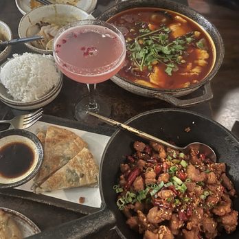 CHILI - Updated August 2024 - 2094 Photos & 829 Reviews - 13 E 37th St ...