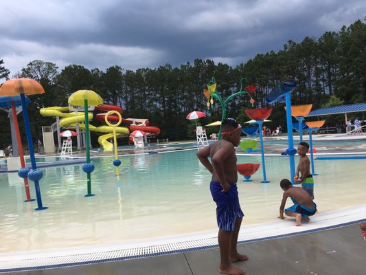 SEVEN SPRINGS WATER PARK - 22 Photos & 18 Reviews - Water Parks - 3820 ...