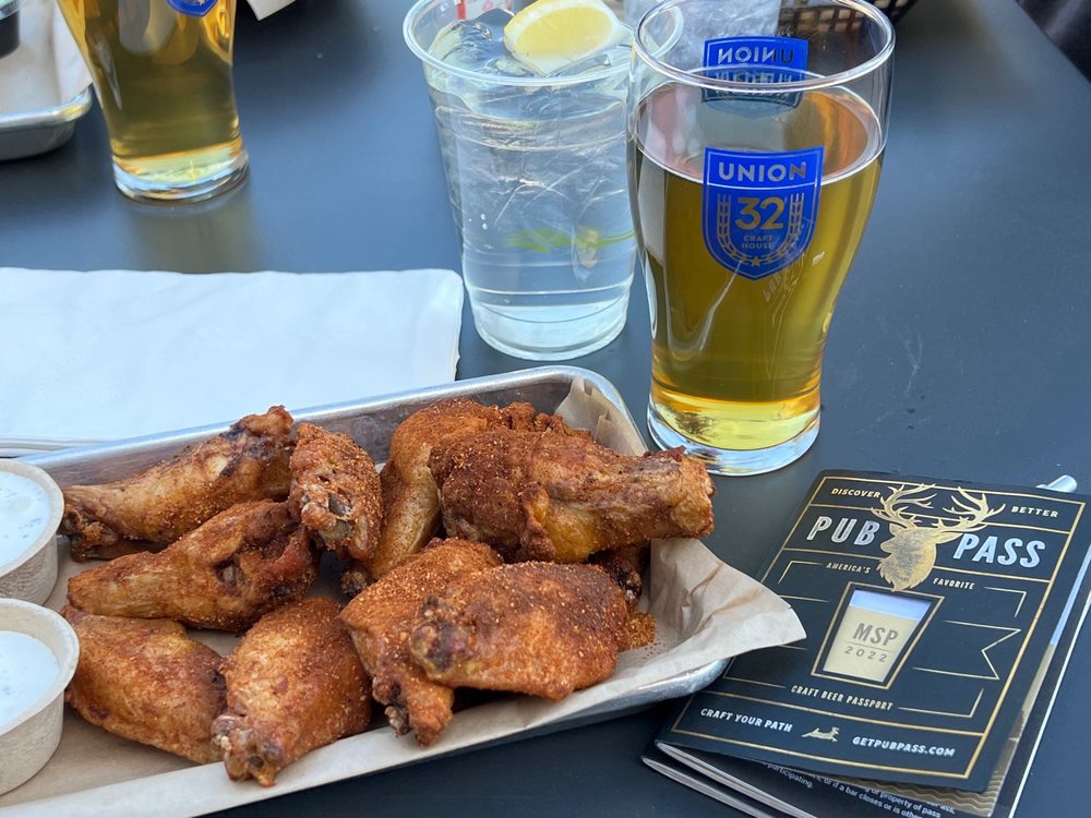 UNION 32 CRAFT HOUSE - 114 Photos & 101 Reviews - 2864 Hwy 55, Eagan ...