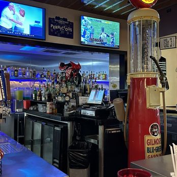 THE WICKED WHEEL BAR & GRILL - Updated January 2025 - 452 Photos & 766 ...