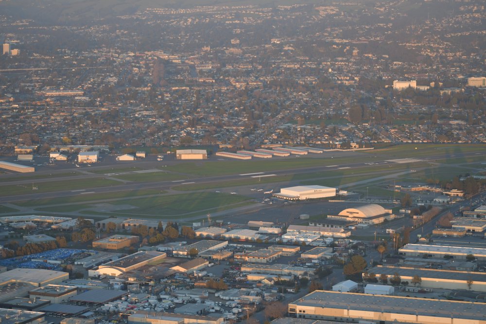 HAYWARD EXECUTIVE AIRPORT - Updated October 2025 - 35 Photos & 10 ...