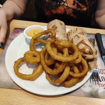 SCORES - Updated December 2025 - 72 Photos - 1135 Boulevard des ...