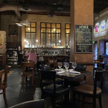 FORMAGGIO GRILL - Updated June 2024 - 474 Photos & 606 Reviews - 305 ...