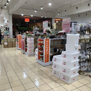 DAISO - Updated January 2026 - 907 Photos & 592 Reviews - 22 Peace Plz ...